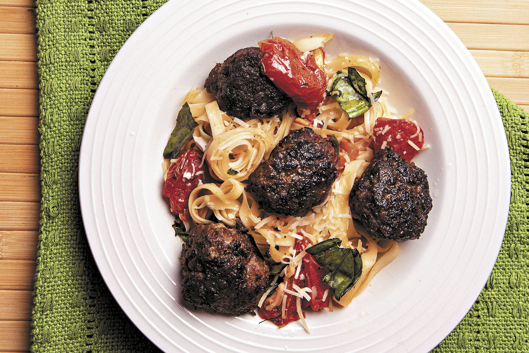 Pasta italiana con albóndigas de res | ProgCarne